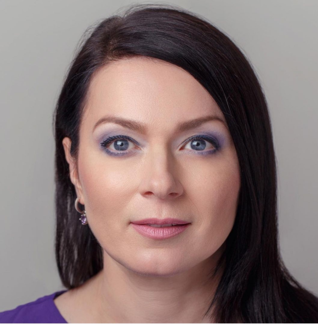 Senior Hair + Makeup Stylists | Toronto - Faye Smith Agency